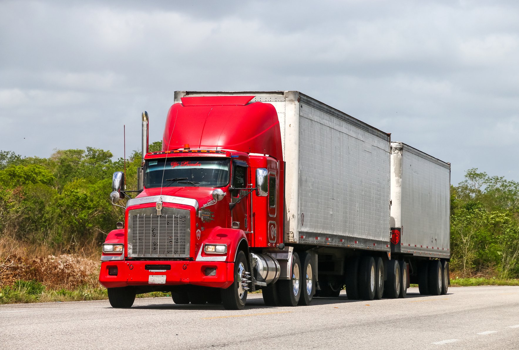Partial Truckload vs. LTL vs. FTL